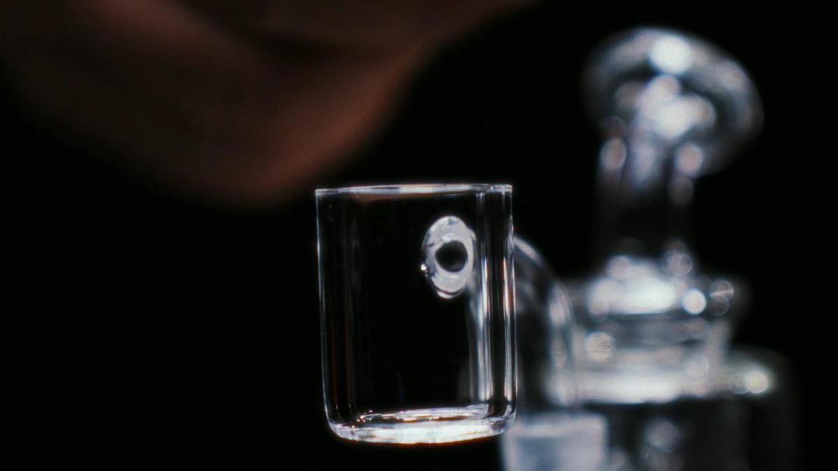 How to Clean Your Dab Rig to Maintain Maximum Flavor | Zen Leaf