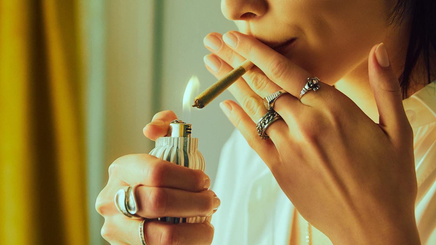 B-52 Cannabis Strain: Effects, Potency, Genetics, & Terpene Profile | Zen Leaf